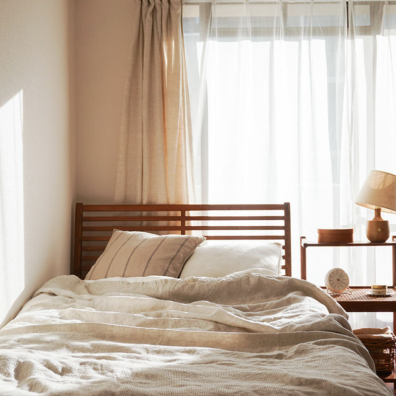 わたしの愛用品-1K・8畳でも圧迫感ゼロ！ ヘッドボード付きベッドを選んだ理由 ｜家具・インテリア Re:CENO（リセノ）